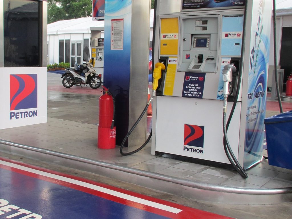 Petron Jom Bantu Campaign Giving Out RM240,000 Worth Of Prizes - YS ...